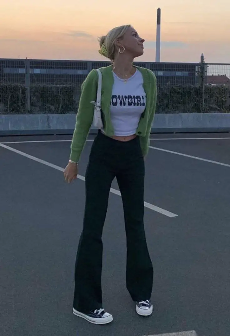 7 Stunning Ways to Style Flared Pants - That Grateful Soul